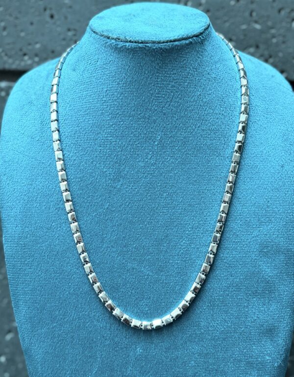 Sleek Silver-Tone Box Link Chain – Manihaaram – Timeless Silver Jewellery